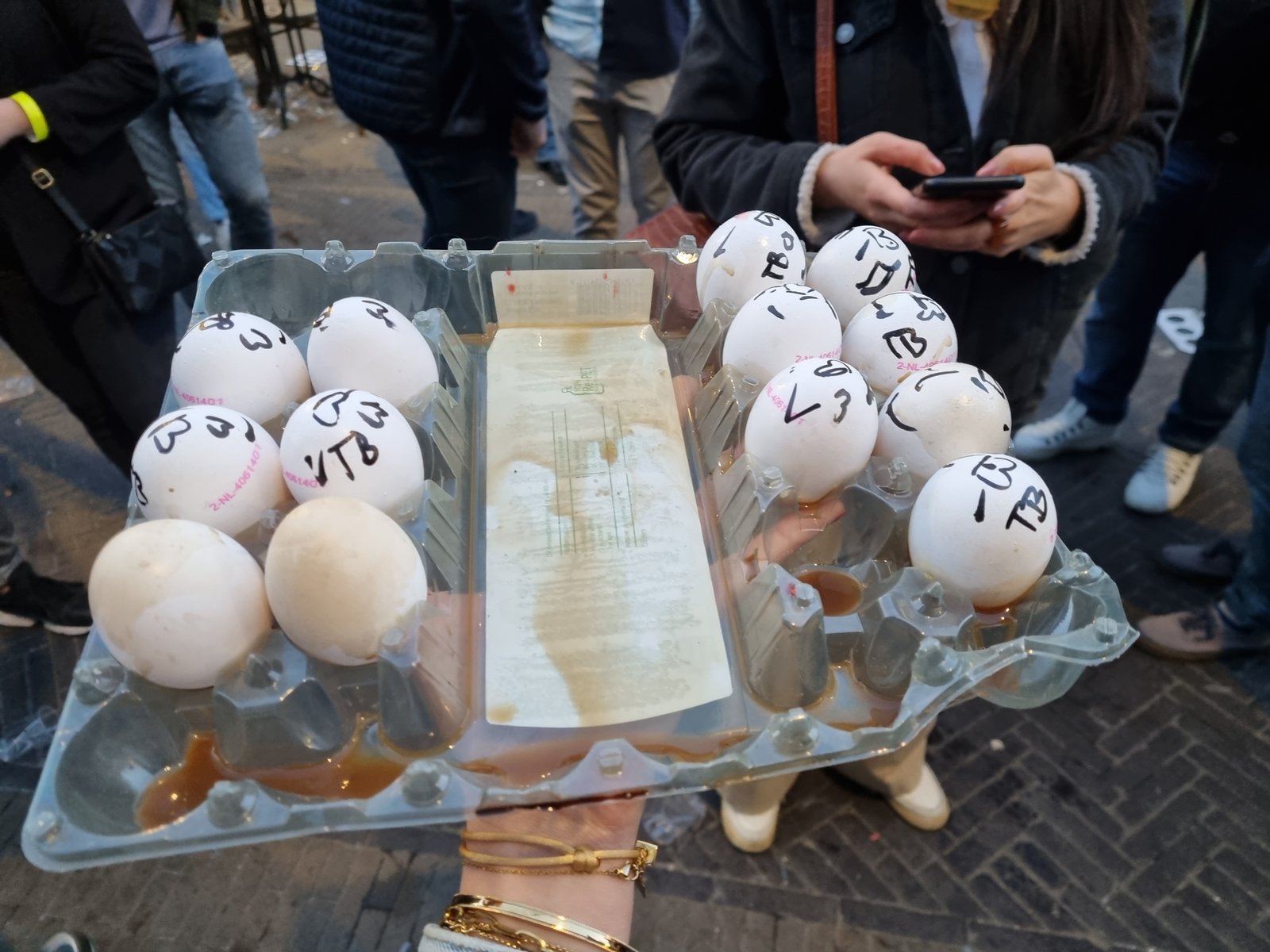 Eierloup met ein sausje van vastelaovend | Joekskepel Schots en Scheif ...